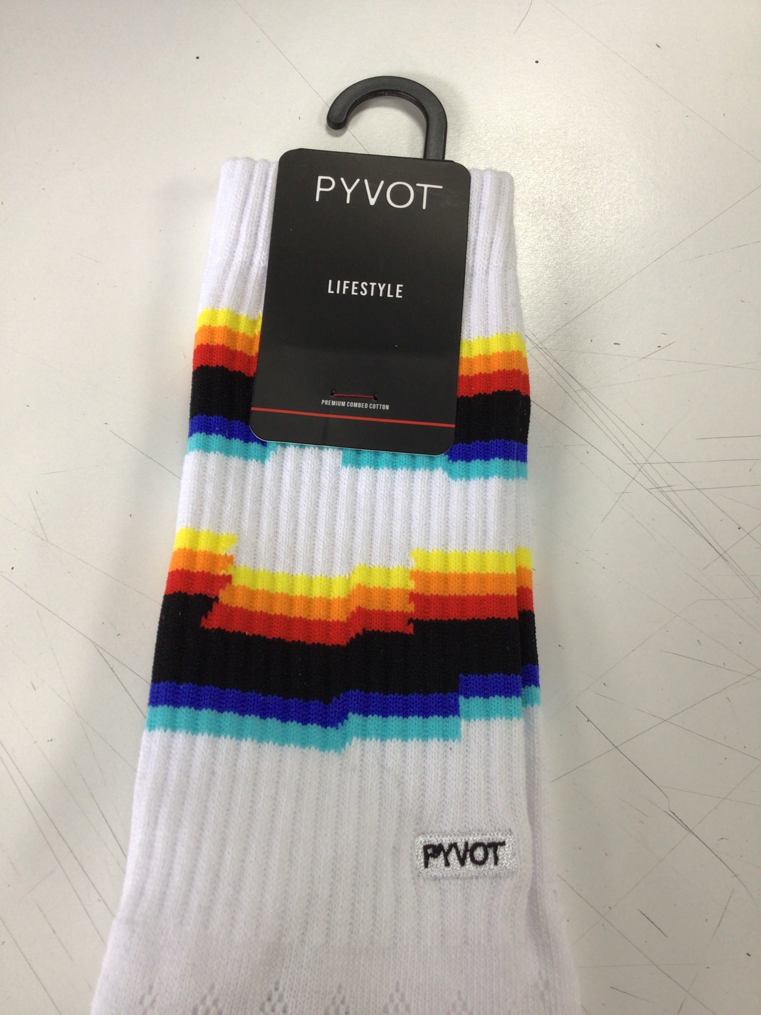 Pyvot Giltch Socks – Occult83